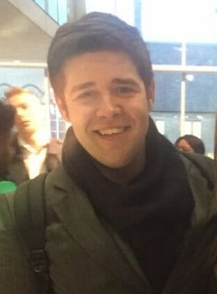 10 English Phrases to Express Your Opinion in an Essay