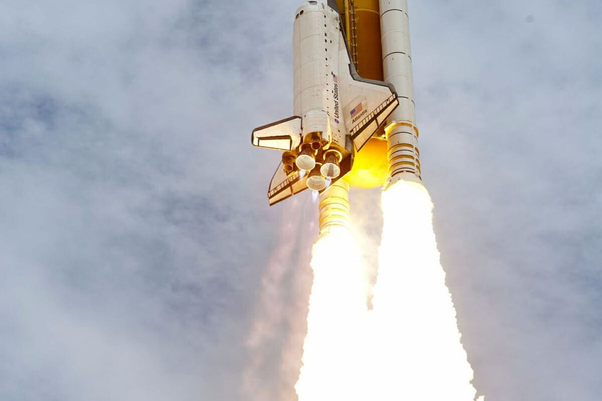 10 interesting verbs to improve your English vocabulary